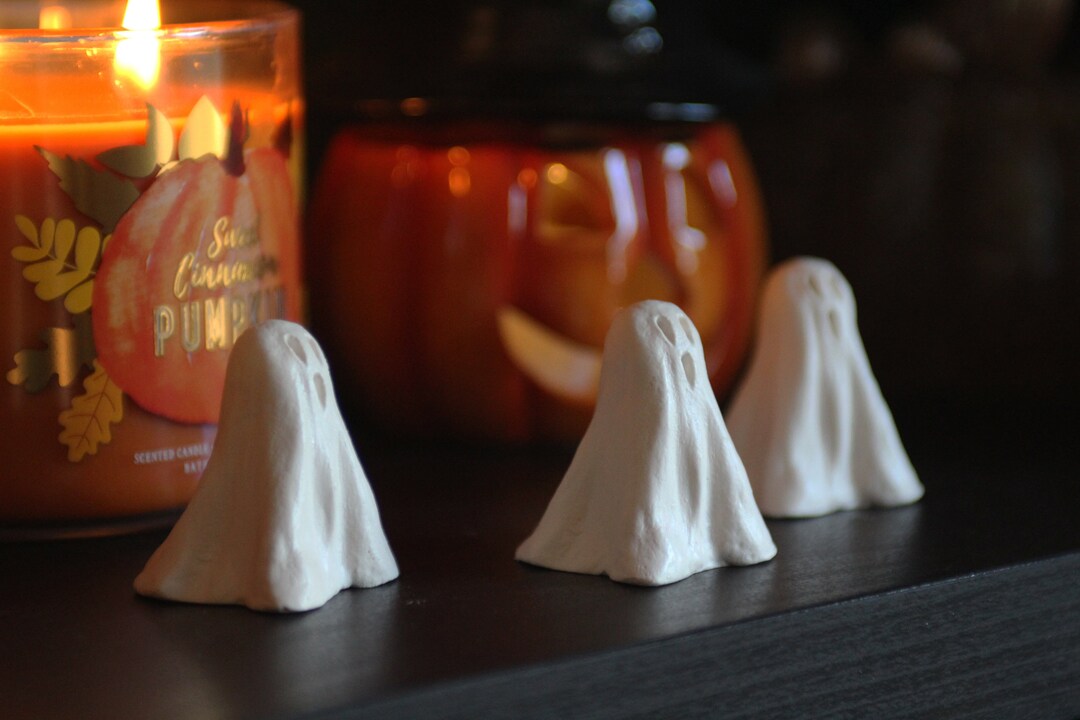 Mini Ghost Figurine - Etsy