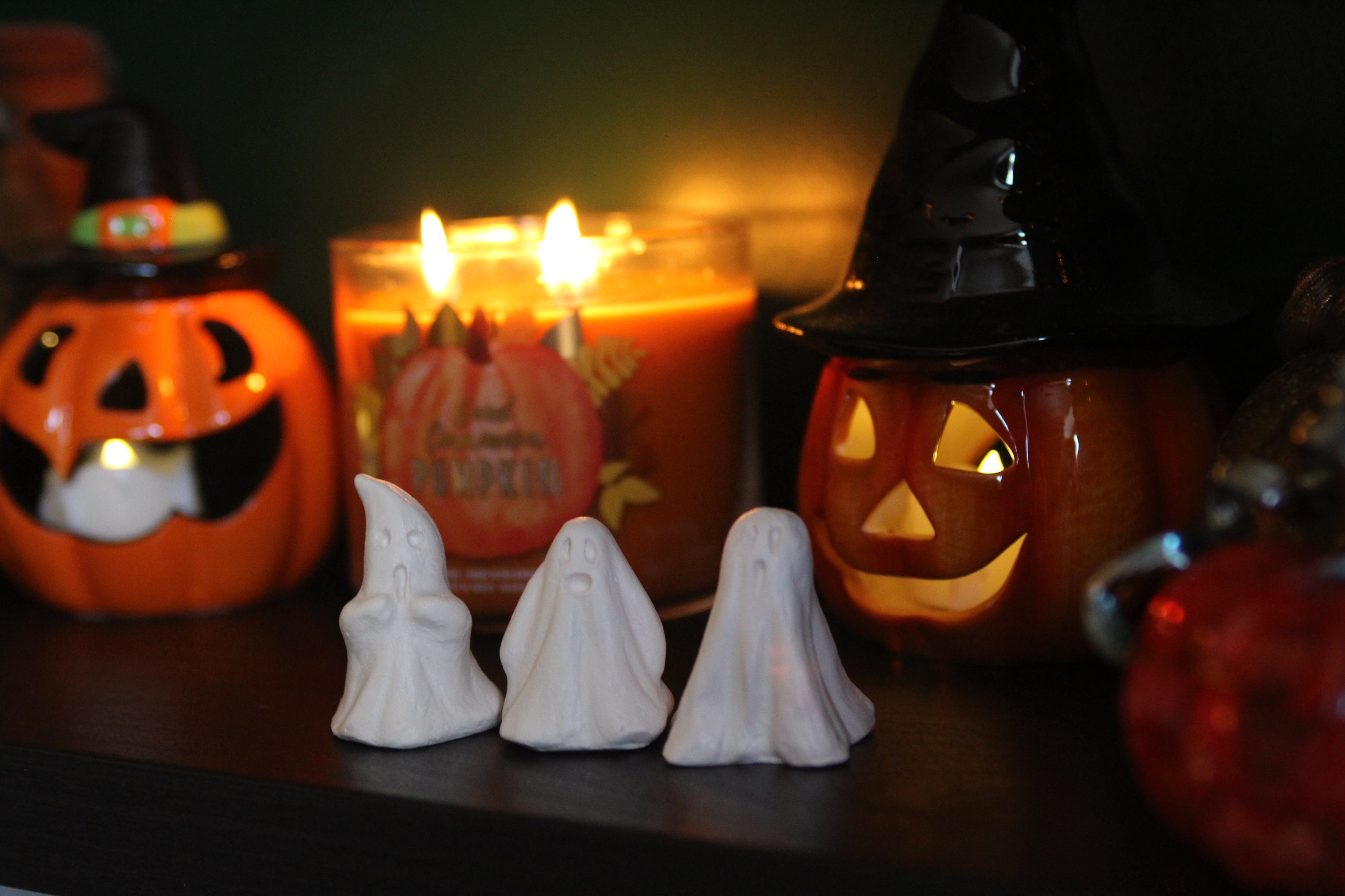 Mini Ghost Figurine - Etsy