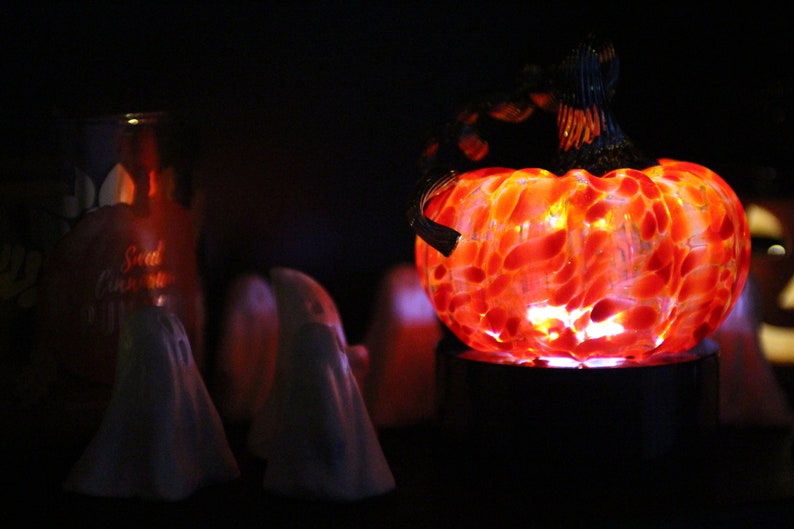 Mini Ghost Figurine - Etsy