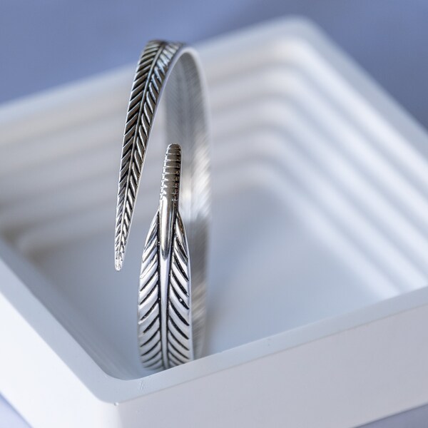 Feather Bangle - Etsy