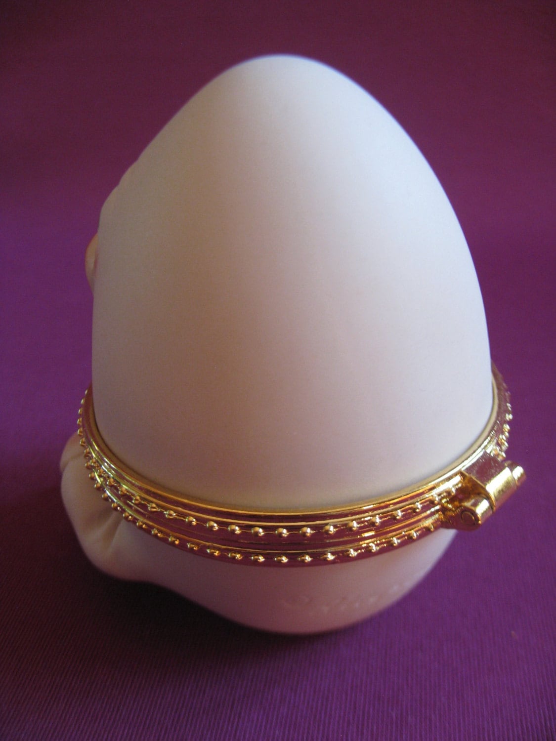 Egg Wink Bibelot Box Salt and Pepper Shakers Allyson Nagel - Etsy