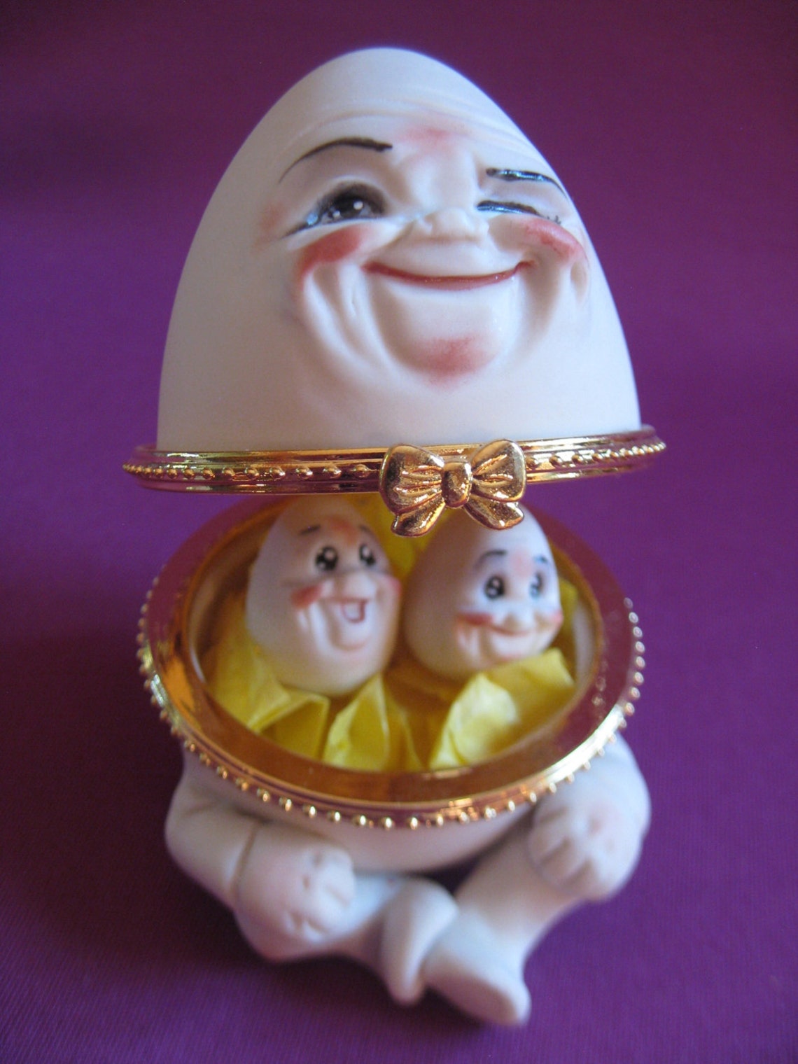 Egg Wink Bibelot Box Salt and Pepper Shakers Allyson Nagel | Etsy