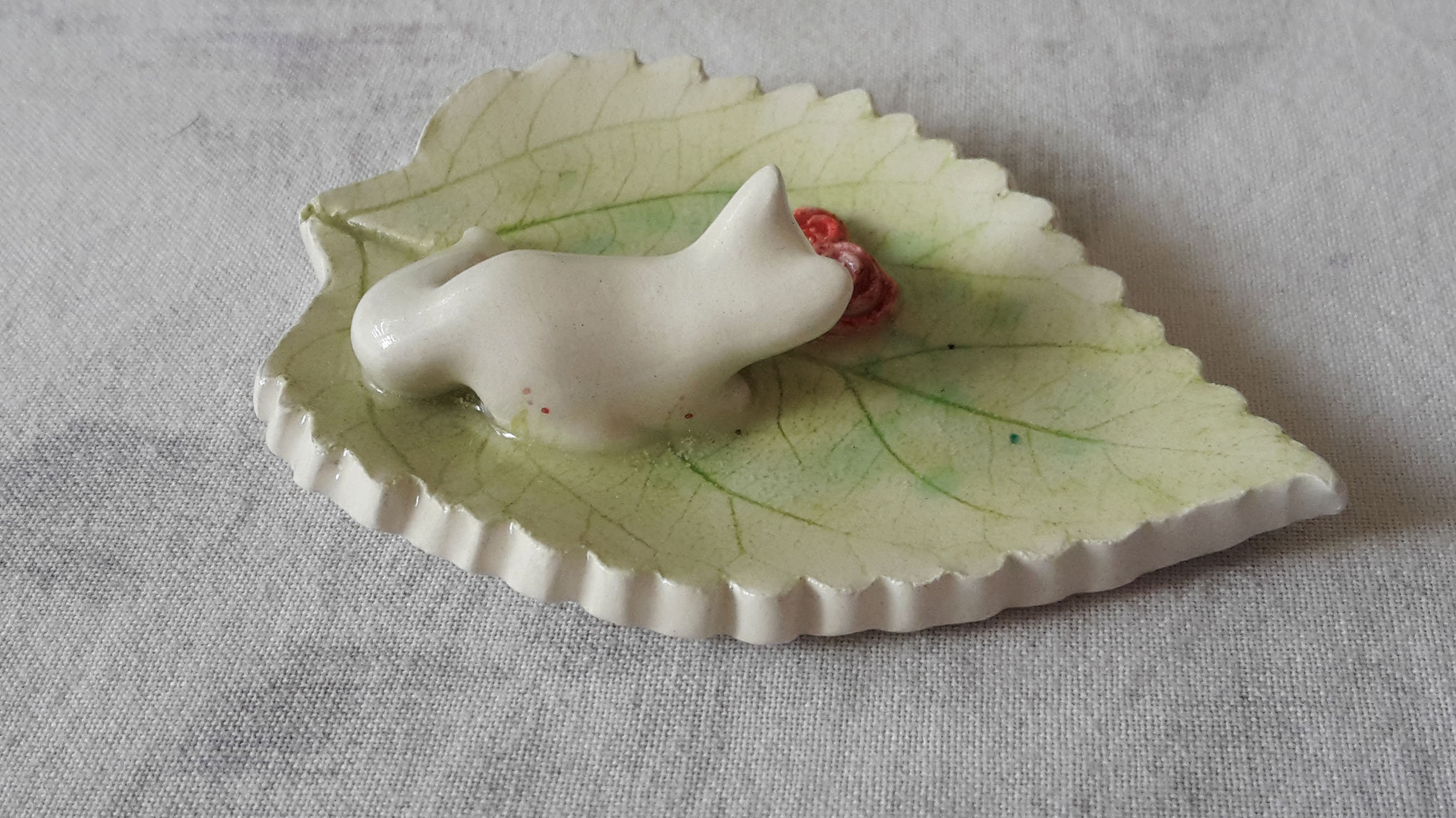 Ceramic White Fox on Leaf Dish Little Fox and Three Roses | Etsy