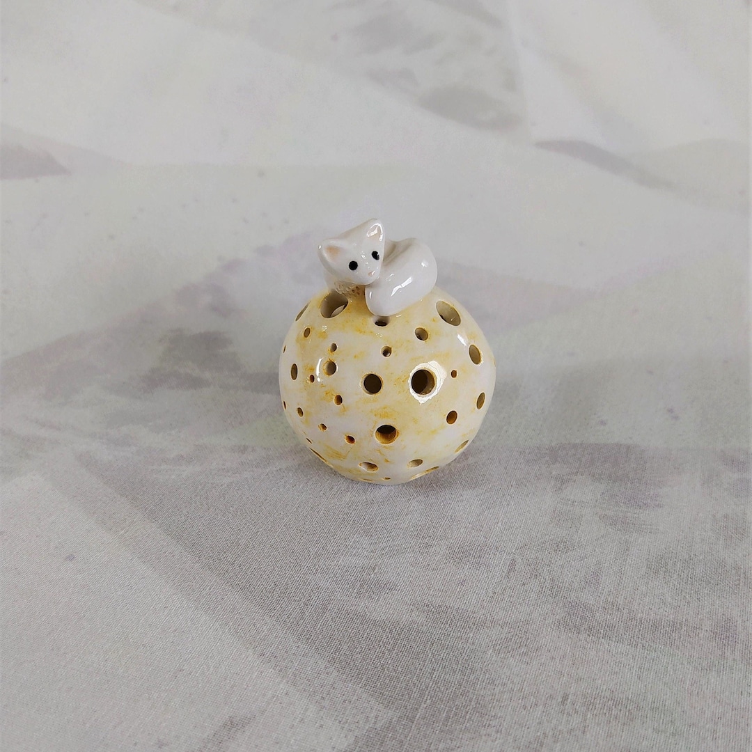 Ceramic Mini White Fox on the Moon Lantern| Mini Fox and Yellow Moon ...