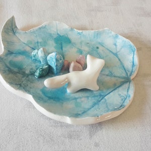Ceramic White Fox Near Rock Crystals on Leaf Dish| Fox Jewelry Tray ...