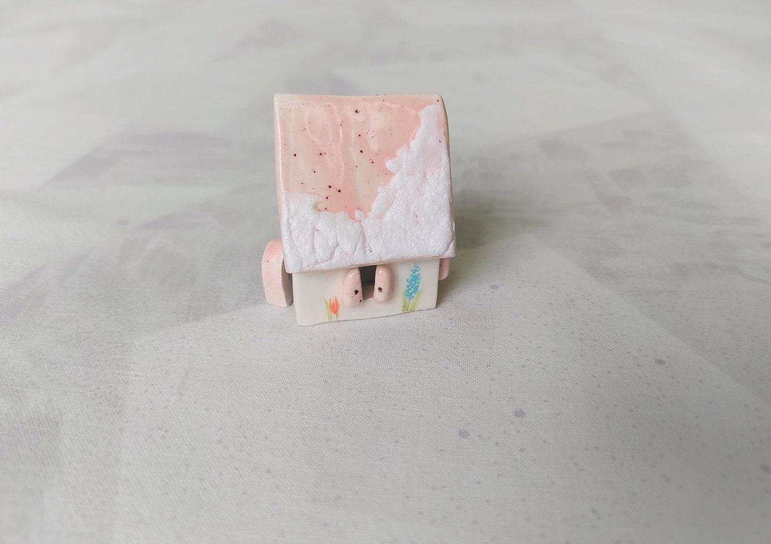 Ceramic Pink Roof Mini House Miniature Spring House House With Snow ...