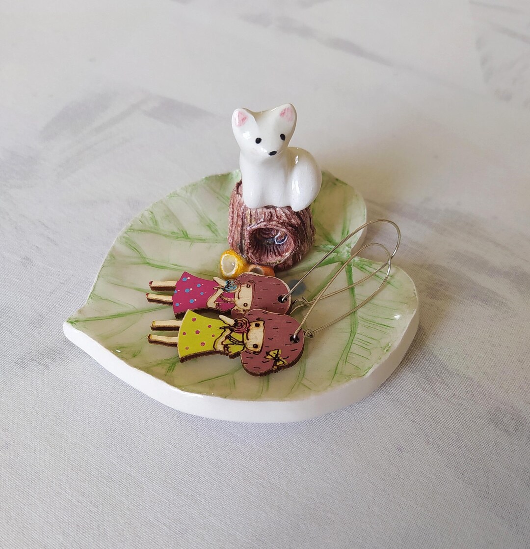 Ceramic Fox Sits on A Tree Trunk Leaf Dish| Fox Jewelry Tray| Animal ...