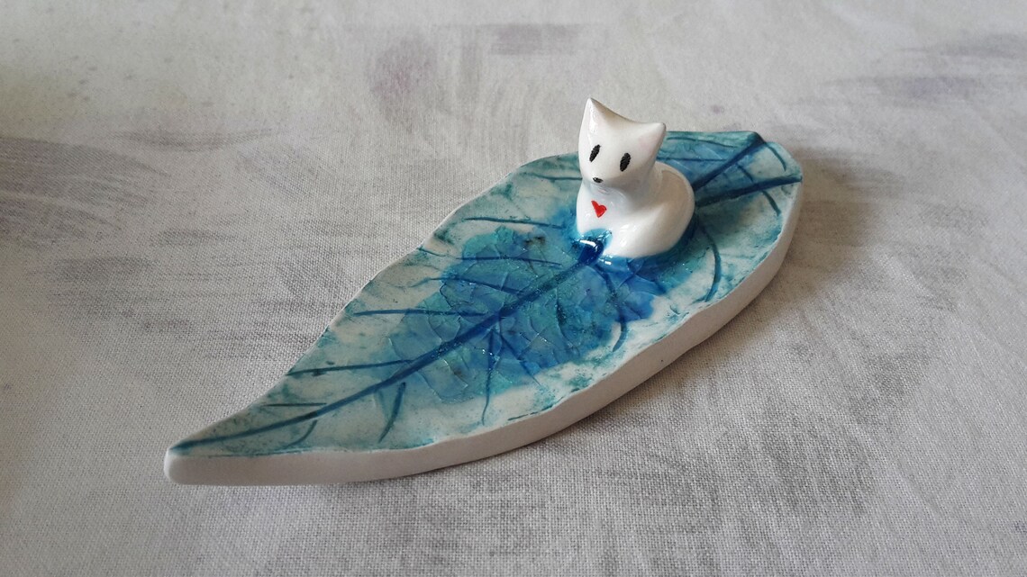 Ceramic Arctic Fox on Leaf Dish White Fox With Red Heart - Etsy