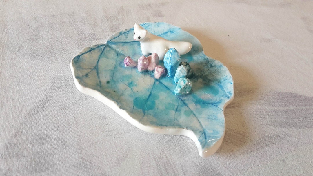 Ceramic White Fox Near Rock Crystals on Leaf Dish| Fox Jewelry Tray ...