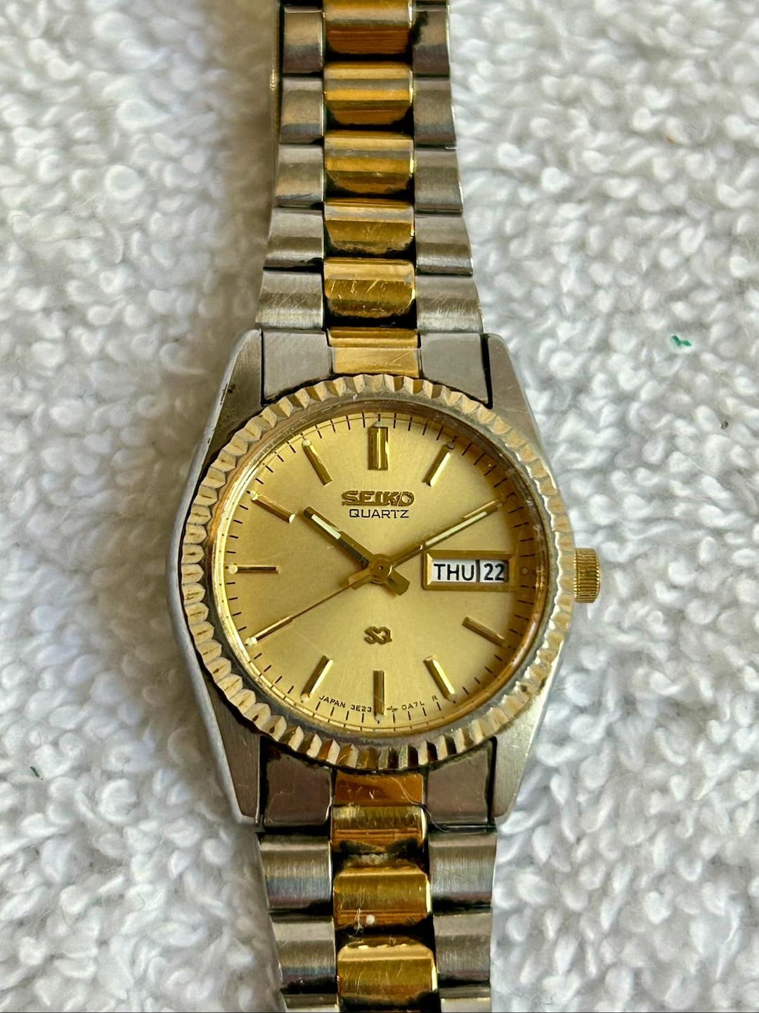 Vintage Seiko Two-tone Quartz Luminescent Hands Day/date Cocktail Ladies Wristwatch - Etsy