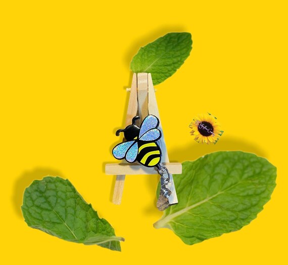 Bumblebee Badge Cute Badges Retractable Badges ID Holder | Etsy