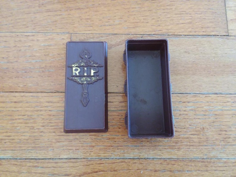 Rare Vintage WWF the Undertaker Pog Slammer Mat With Coffin - Etsy