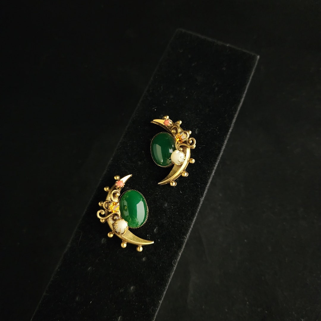 PRICE DROP Vintage Victorian Revival Dimensional Crescent Moon Glass ...