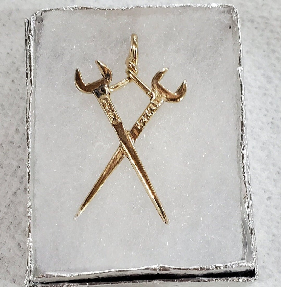 10K Crossed Spud Wrench Pendant - Etsy