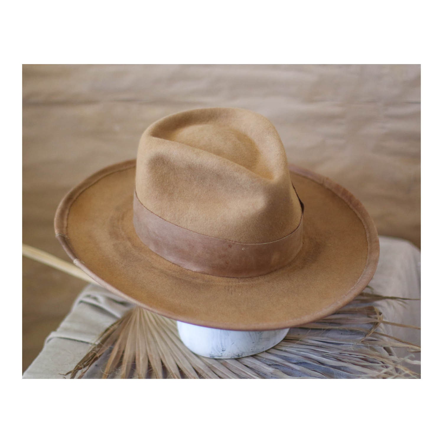 PARADOX - Camel - Felt Fedora - Vitage Look Distressed Hat - Chapolala ...