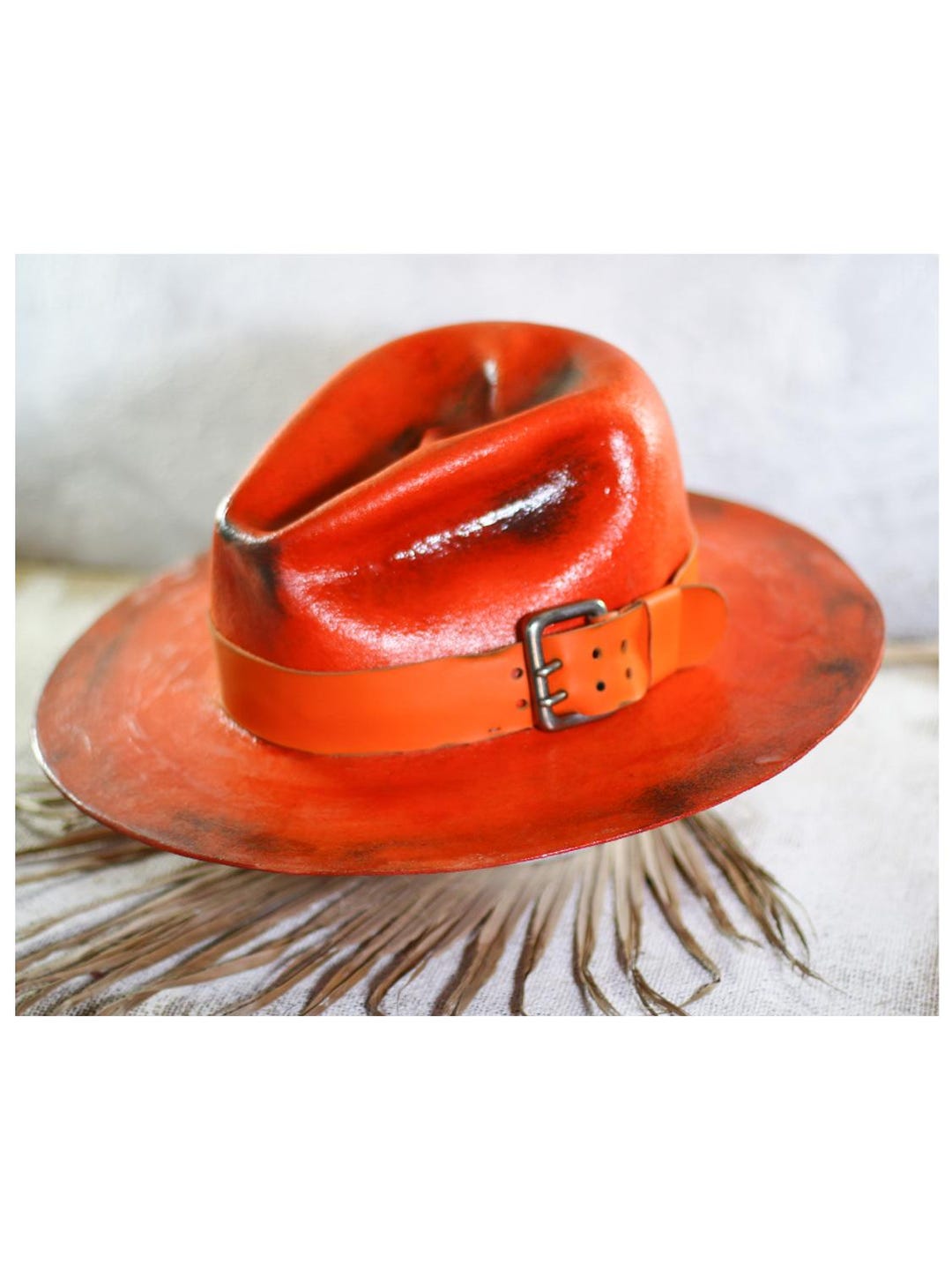 BARRAC - Felt Fedora - Vitage Look Distressed Hat - Alien Skull Emboss ...