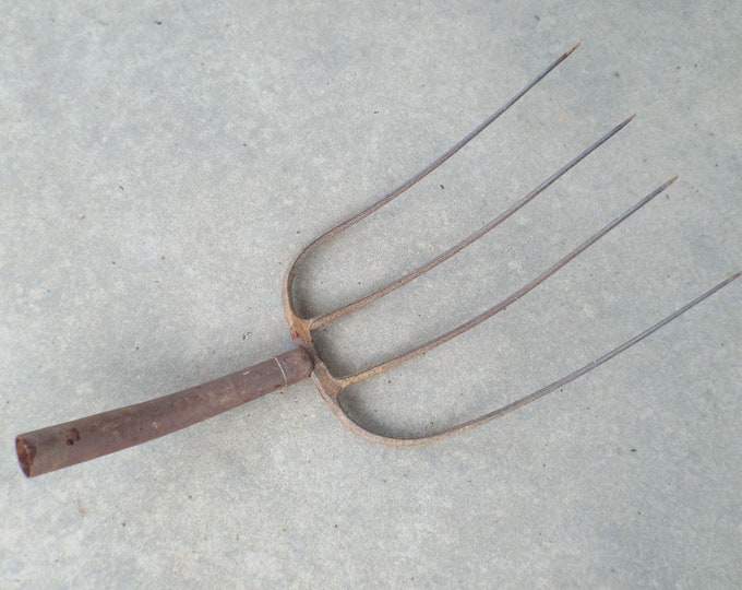 Antique Rustic 4 Prong Pitchfork Head - Etsy