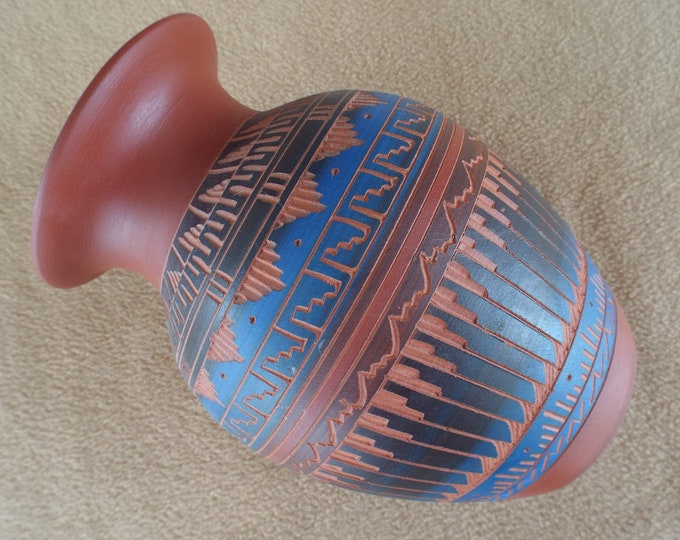 Navajo Laura Bahe Pottery Vase Signed - Etsy