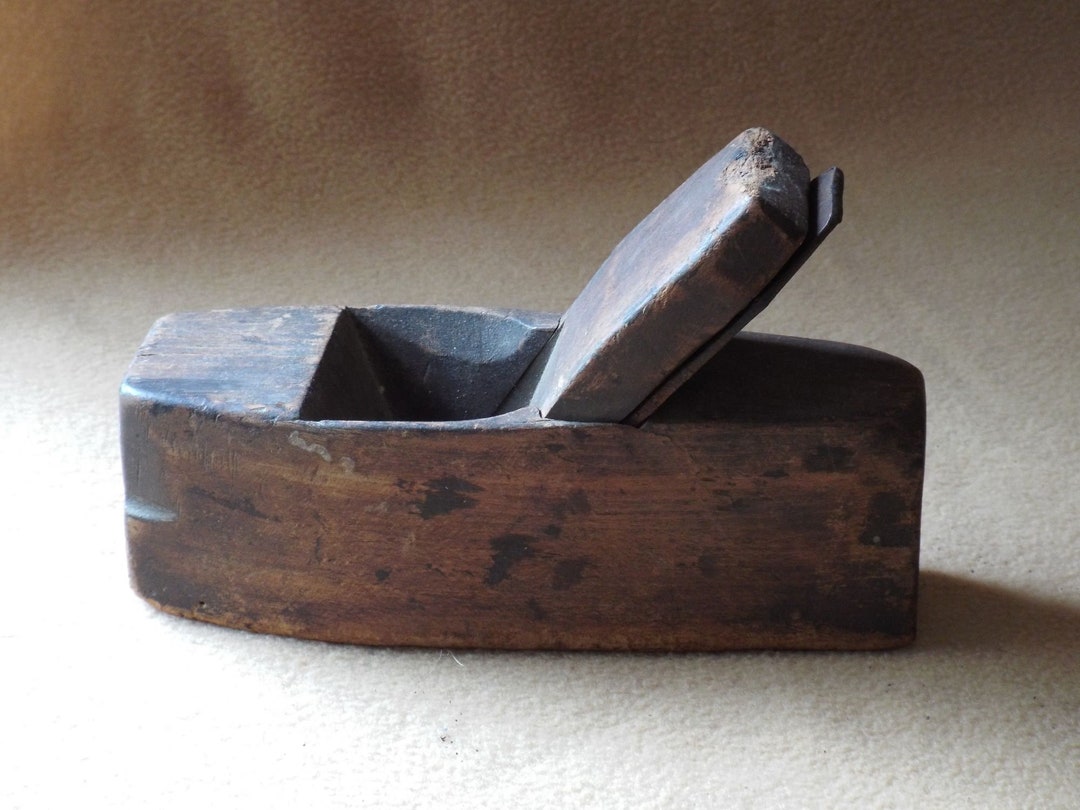 Antique Coffin-shaped Woodworking Plane; W. Graves & Sons Blade - Etsy