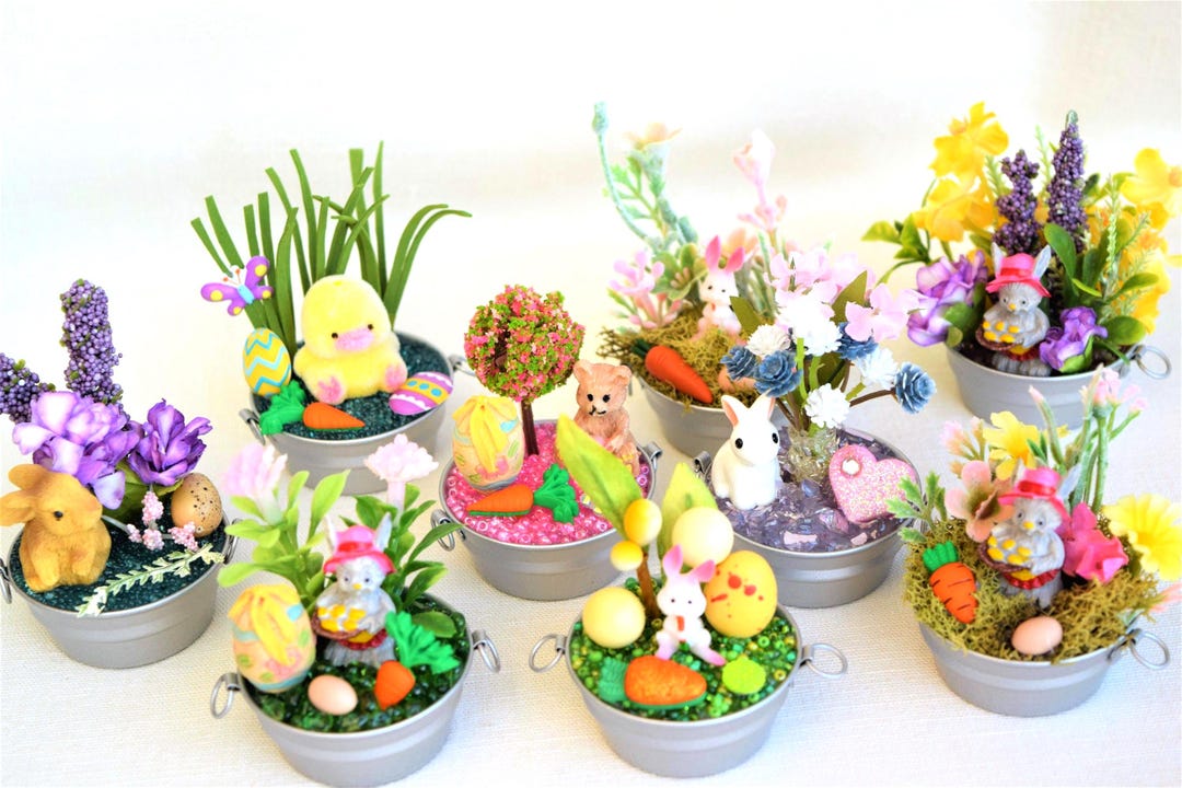 Miniature Easter Figurine Scenes and Floral Arrangements With Miniature ...