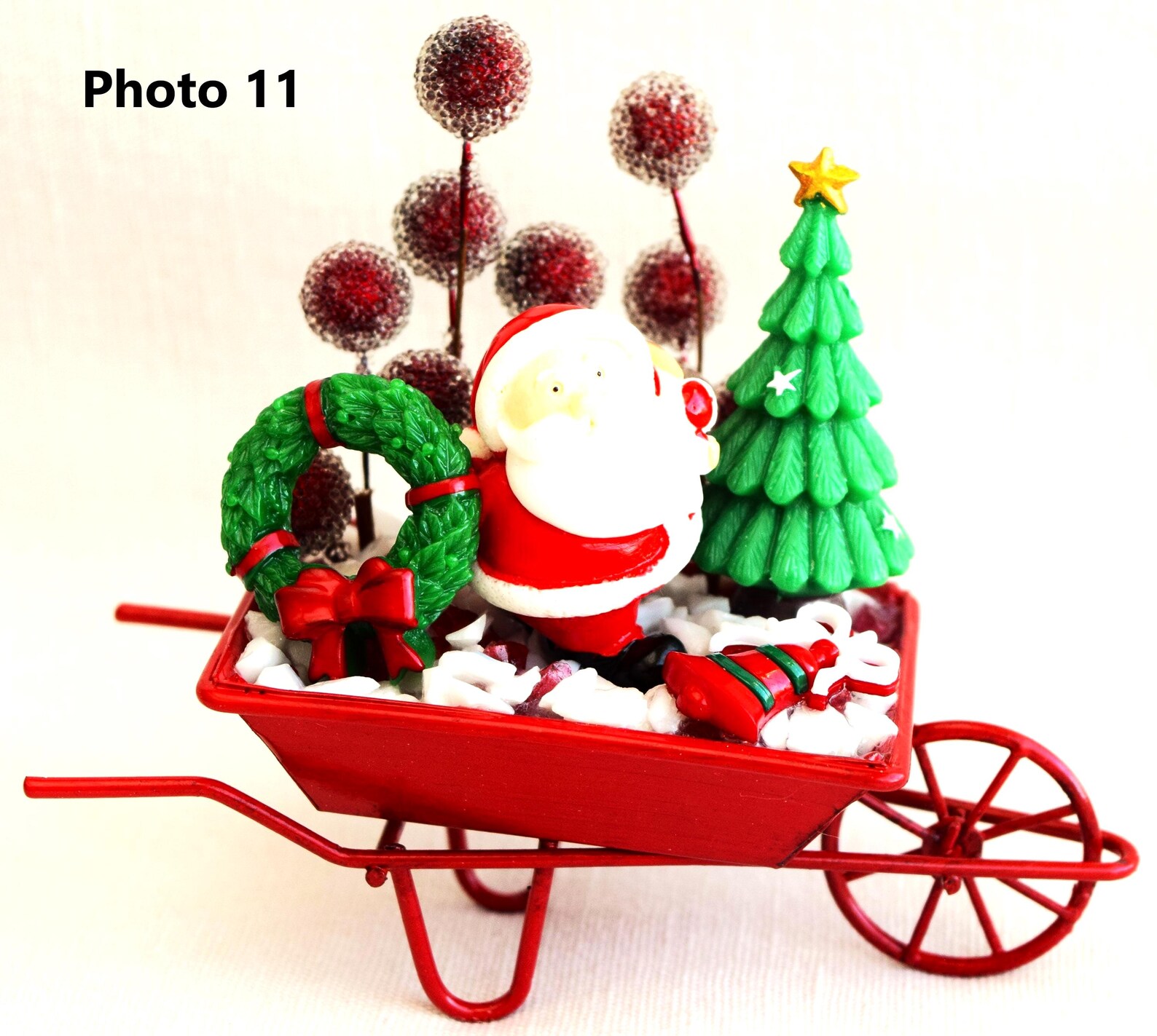 Miniature Christmas Scenes Christmas Small Decorative Red Painted Metal ...