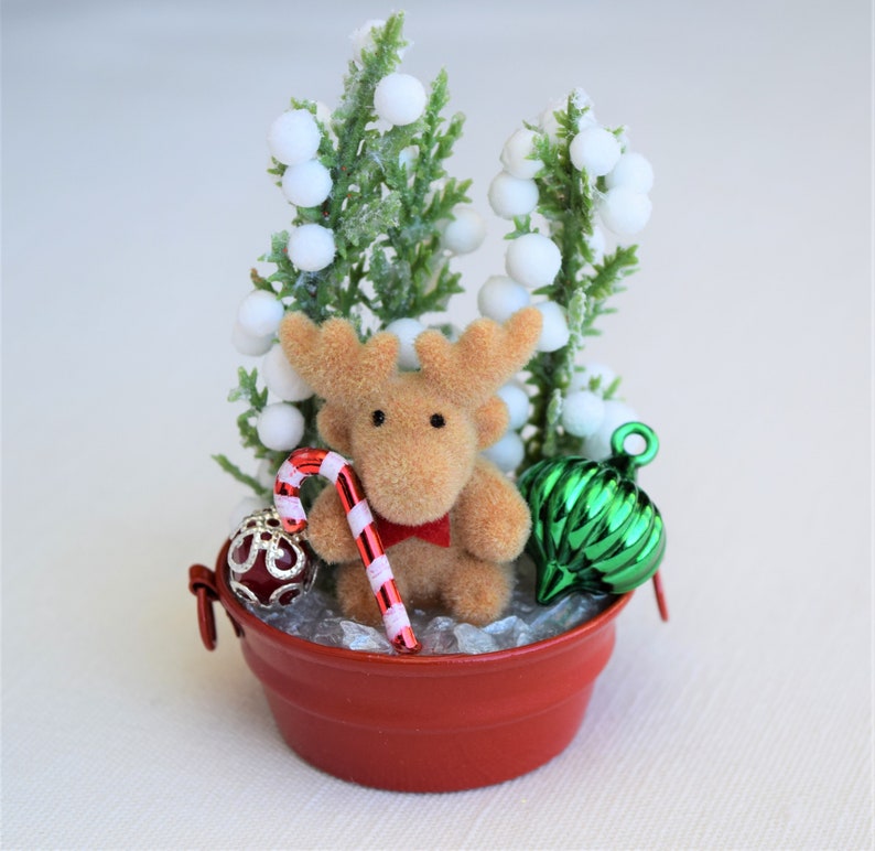 Miniature Holiday Christmas Figurine Scenes and Miniature - Etsy