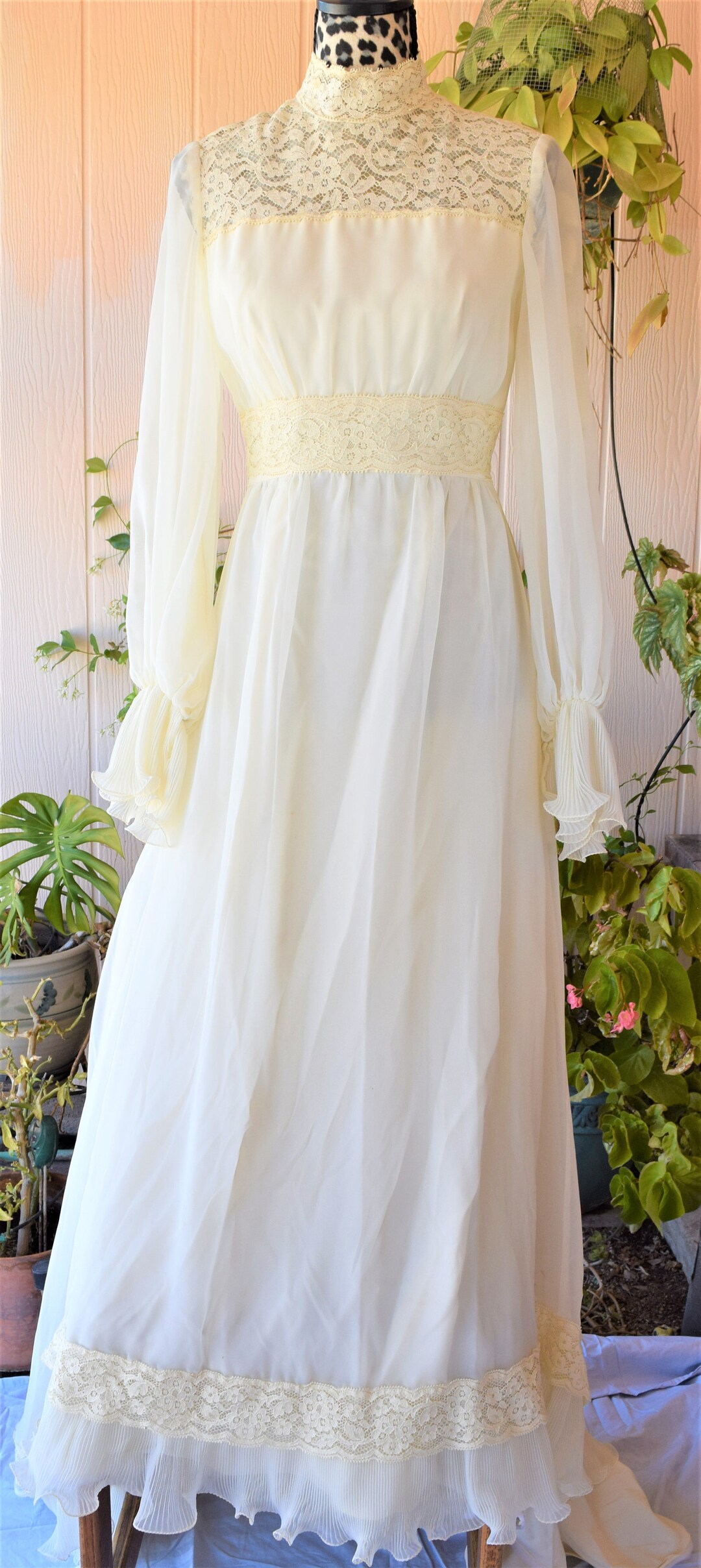 1973 Vintage Wedding Dress - Etsy