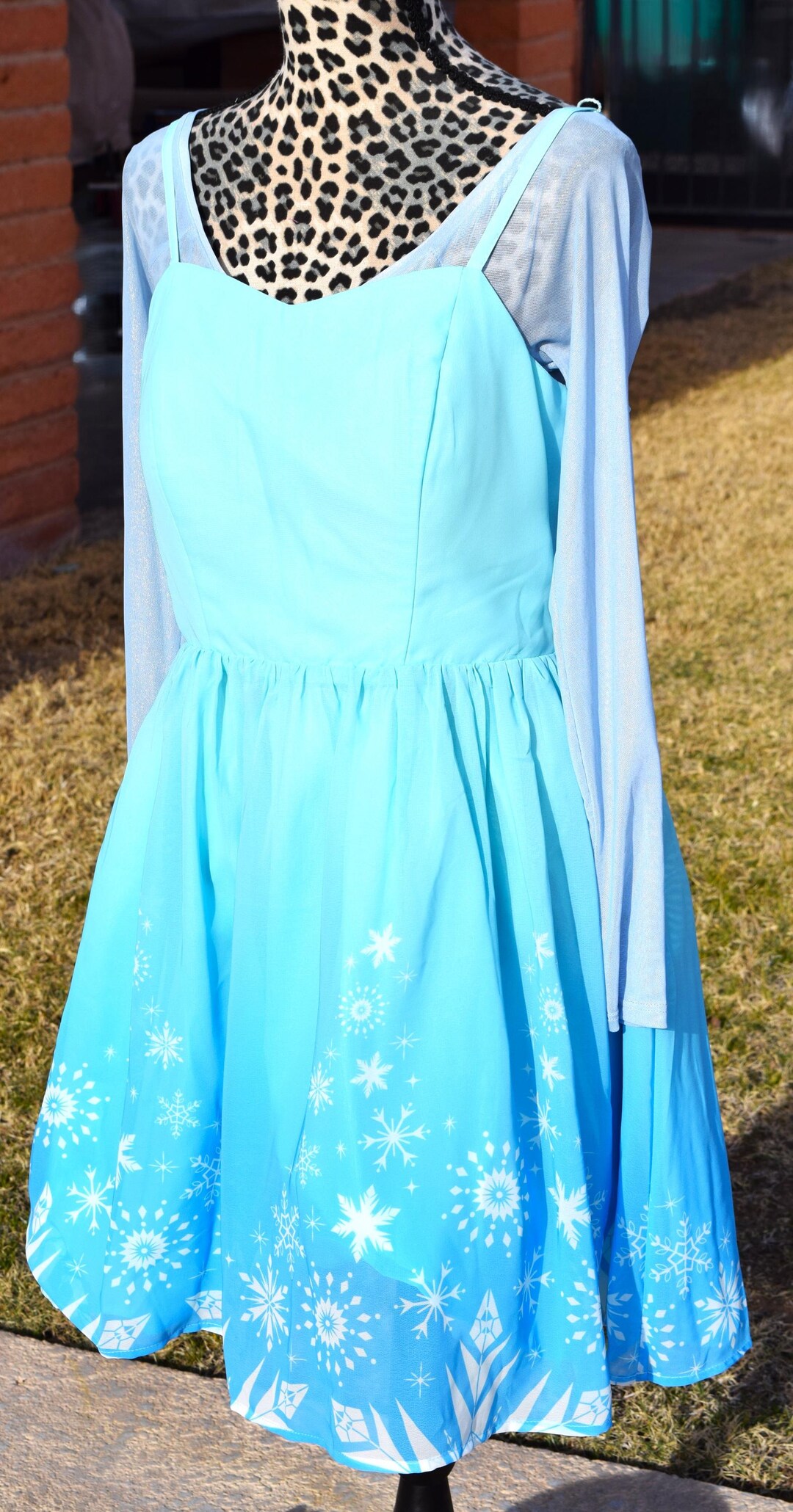 Disneybounding Outfits Cosplay Costumes Elsa, Esmeralda and Swamp Lake ...