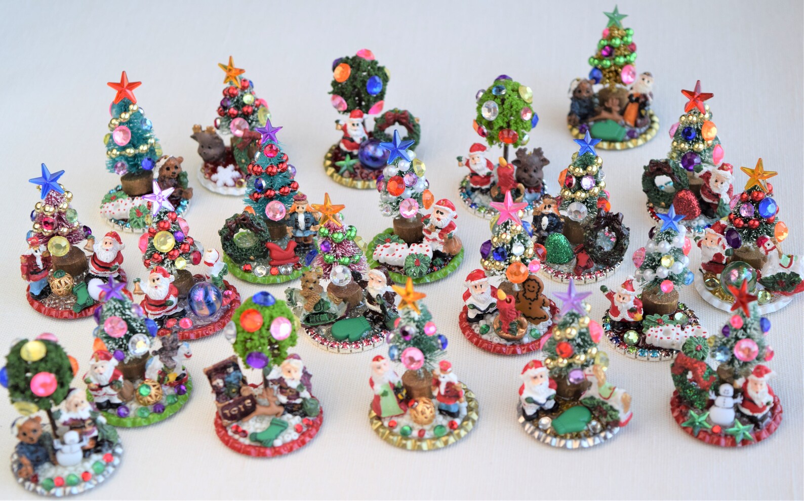 Christmas Miniature Figurine Scenes Deluxe Plus - Etsy