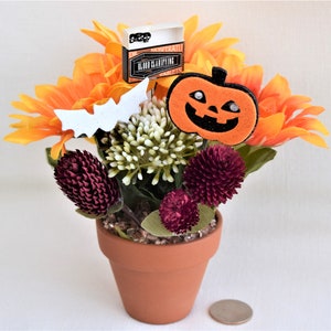 Halloween Miniature and Small Flower Pots, Jack Skellington, With ...