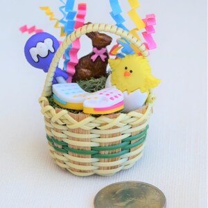 Miniature Easter Baskets 1:12 Scale, Dollhouse Easter Basket Miniatures, Miniature Easter ...