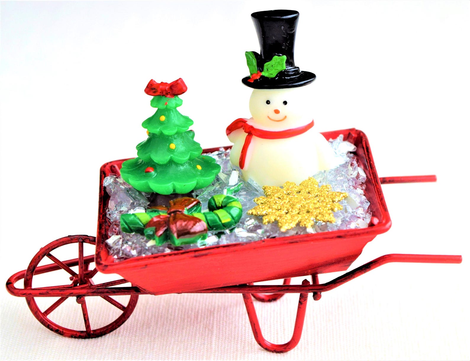 Miniature Christmas Scenes Christmas Small Decorative Red Painted Metal ...