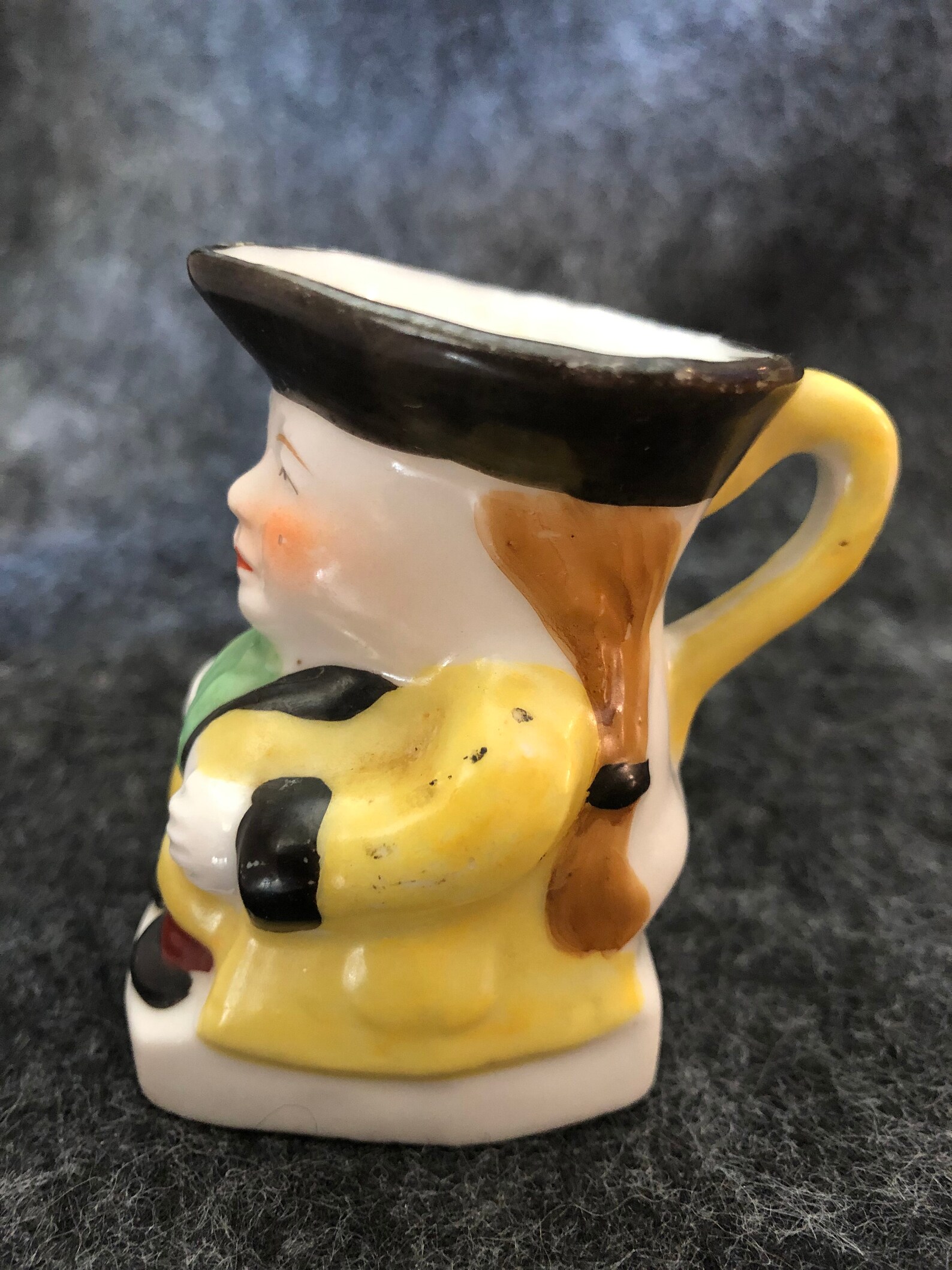 Miniature Toby Pitcher, Colonial Man Sitting With Yellow Suit. Japan - Etsy