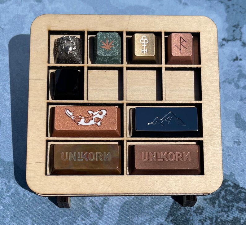 Large Wood Artisan Keycap Display Tray 16 21x21mm Squares for ...
