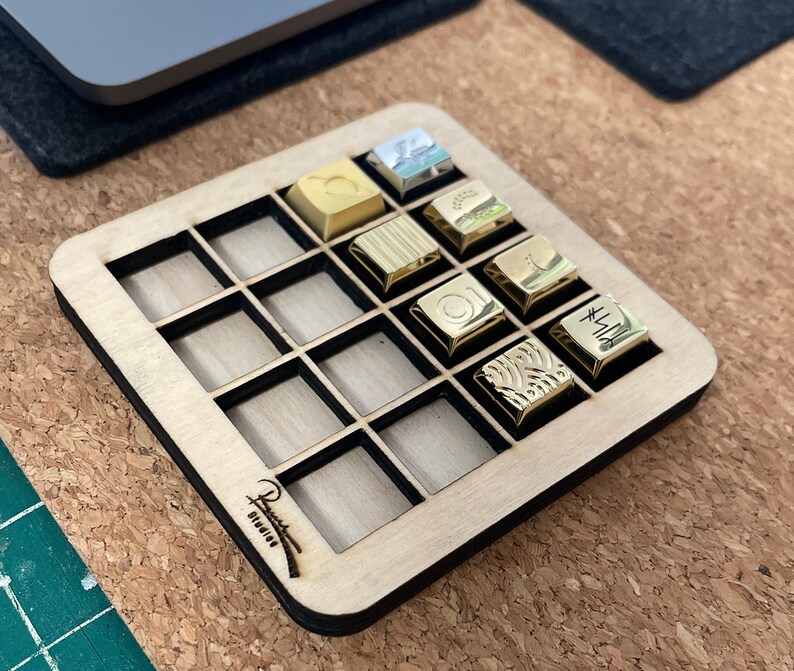 Wood Artisan Keycap Display Tray 16 18x18mm Squares for Mechanical ...