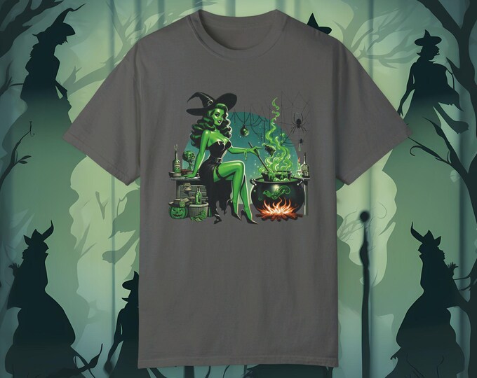 Green Witch Making a Potion Pin up Retro Halloween T-shirt - Etsy