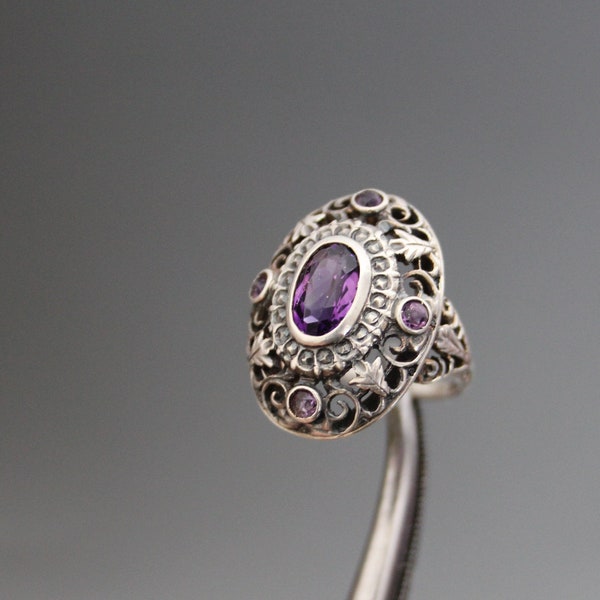 Neo Victorian Ring - Etsy