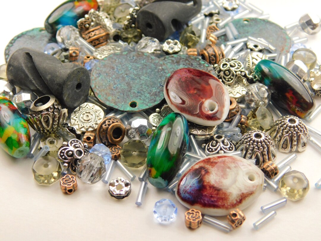 Destash Mixed Lot of Beads Multi Sizes Rondelles Pendants Spacer Beads ...