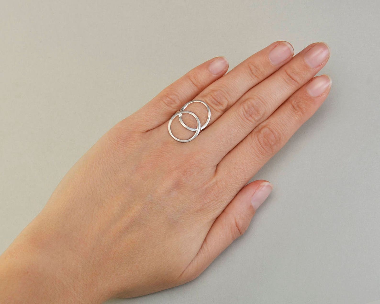 Sterling silver open circle ring two interlinked circles | Etsy