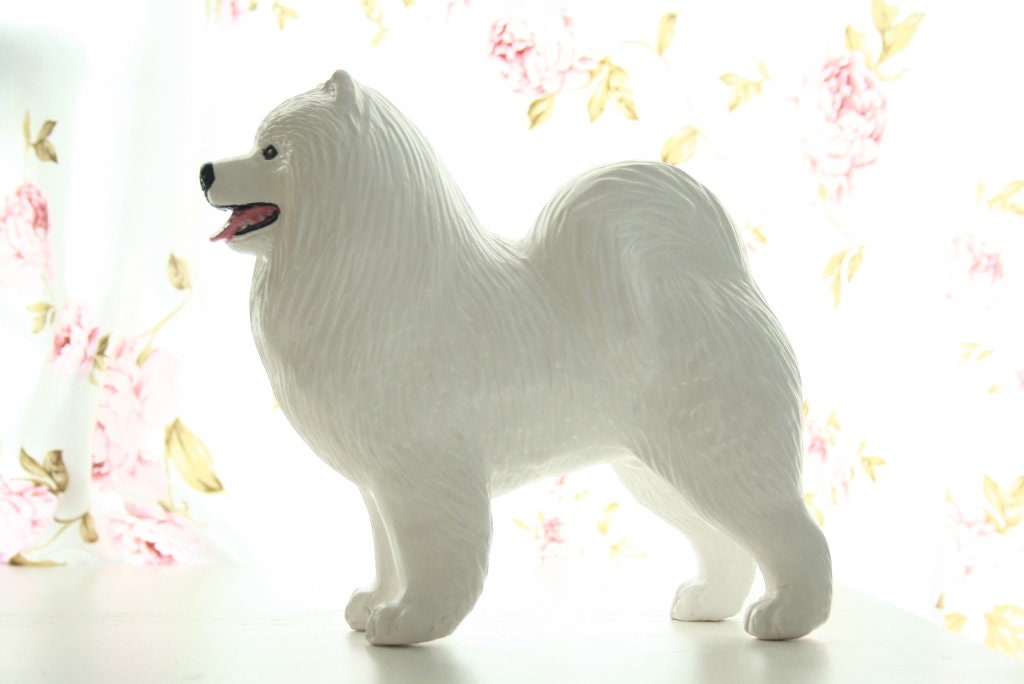 Samoyed Figurine for sale | Only 4 left at -75%
