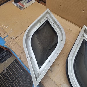 Vintage OEM 1970's Van Bubble Windows Port Hole Windows Eyelid Design ...