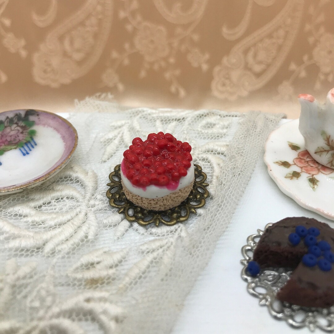 Dollhouse Bakery, Miniature Cherry Cheesecake, Mini 1:12 Scale Dessert ...