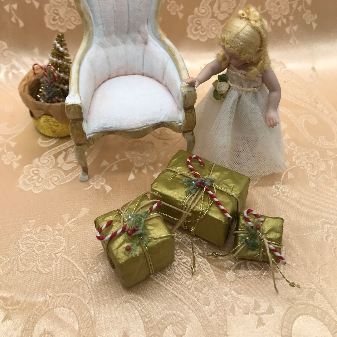 Miniature Christmas Gift Set, Three Mini Gifts, Faux Tiny Packages ...