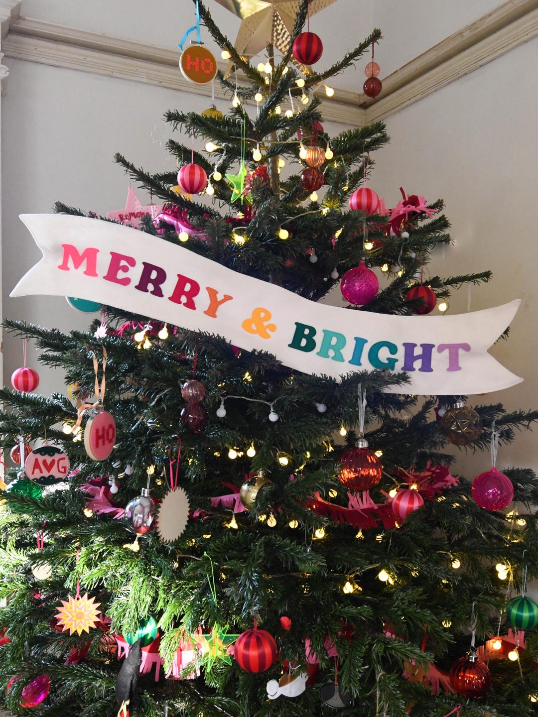 Merry & Bright Christmas Tree Banner - Etsy