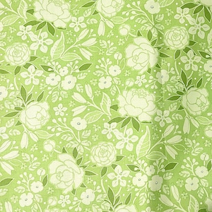 Frolic Fabric Green Silhouette Floral Quilt Cotton Sewing Material by ...