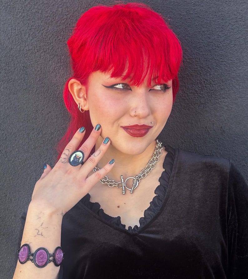 The Ruler Victorian Oval Ring | Cat Theme Jewelry | Made in USA - Etsy