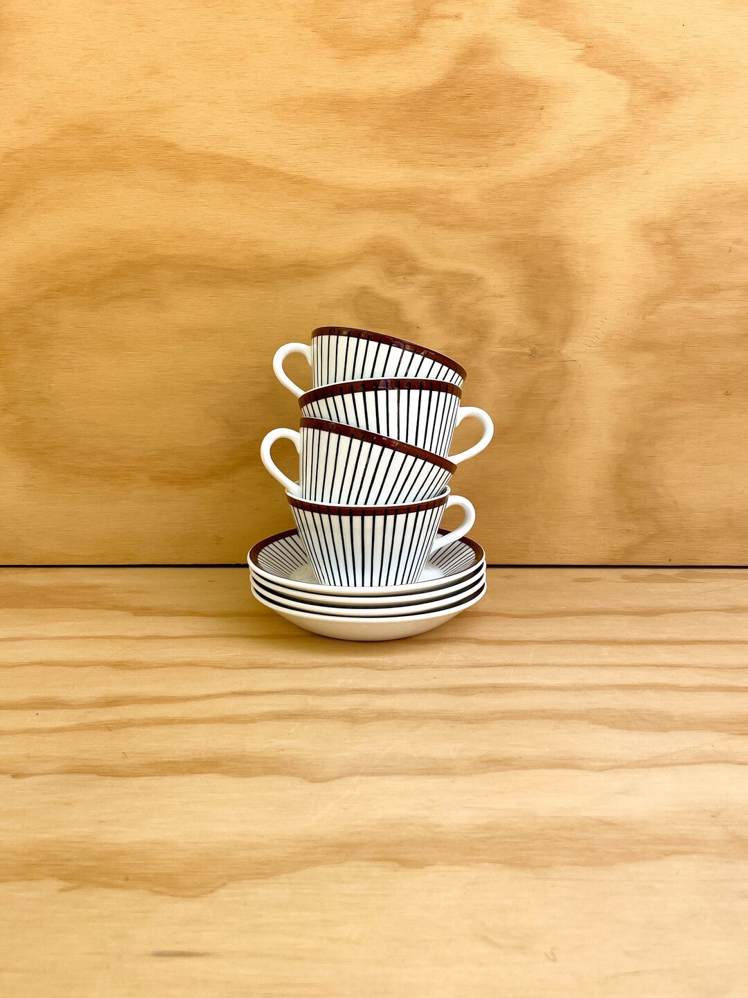 4 Spisa Ribb Flat Cups and Saucers by Stig Lindberg for Gustavsberg ...