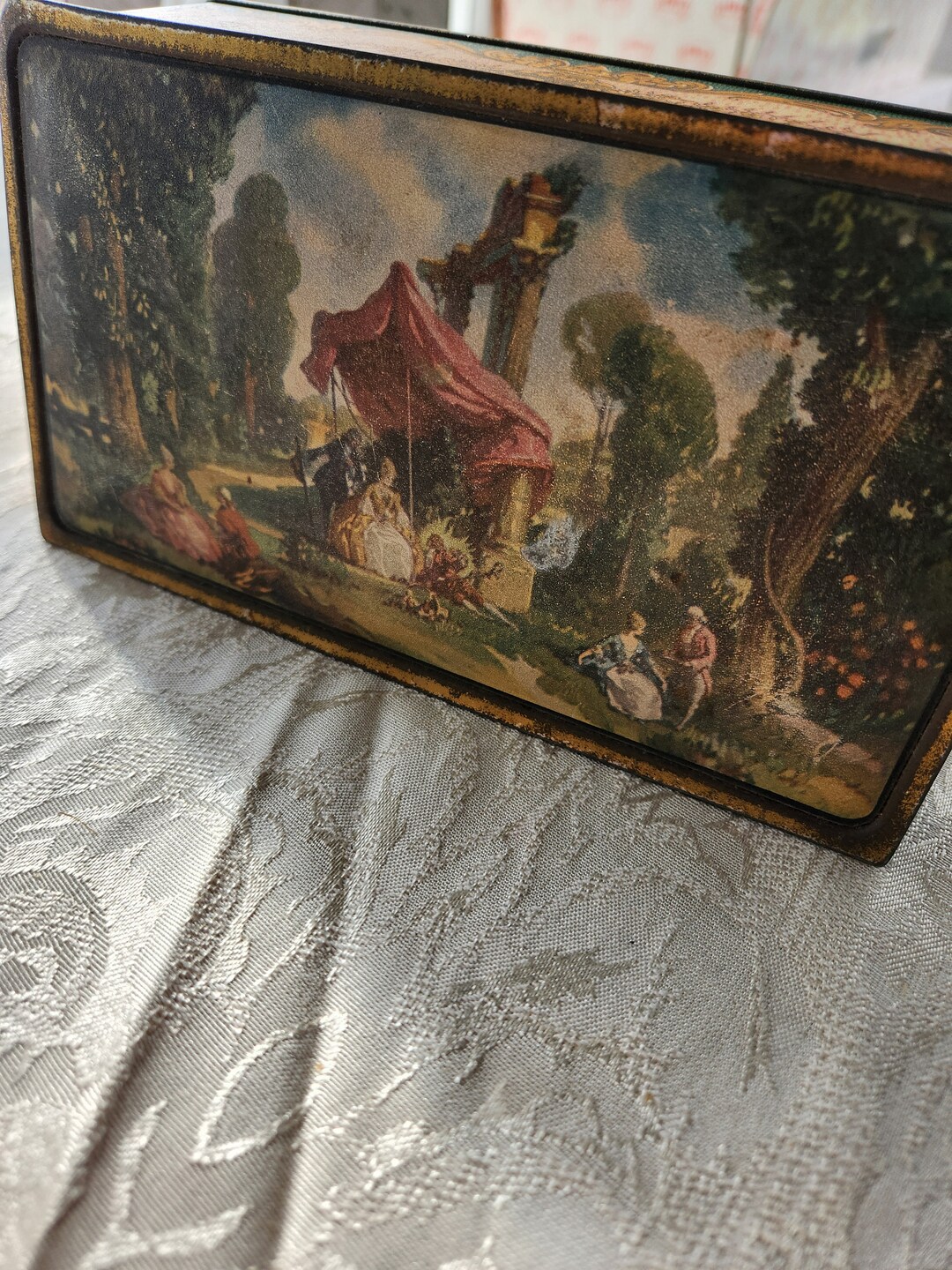 Canco Lithograph Box Vintage Chloe - Etsy