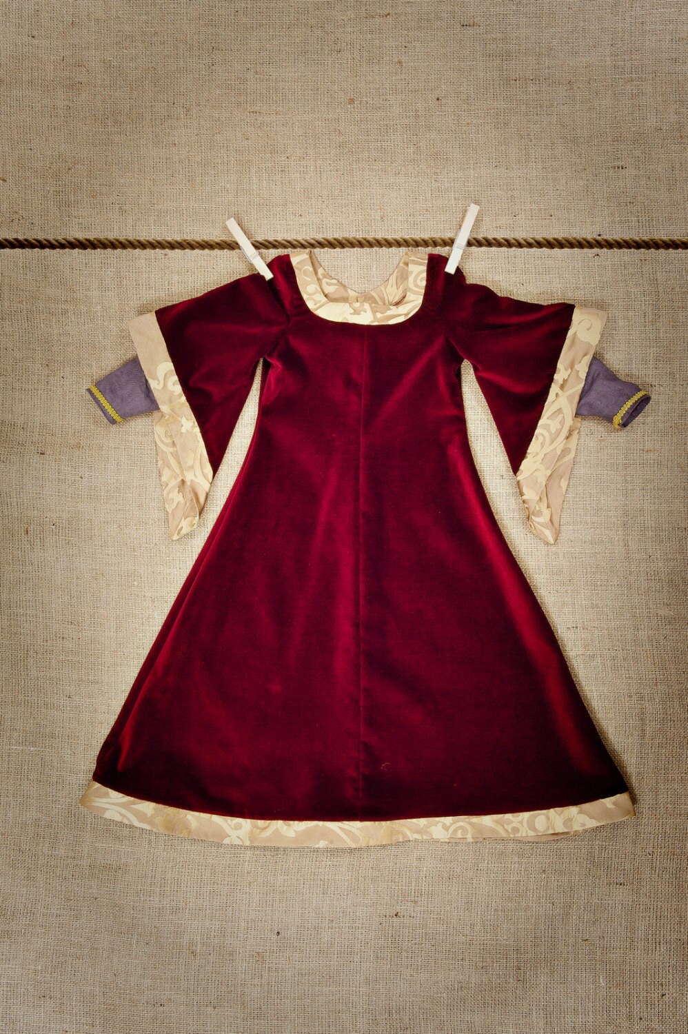 Size 10yo - the Medieval Princess Alienor Costume - Etsy