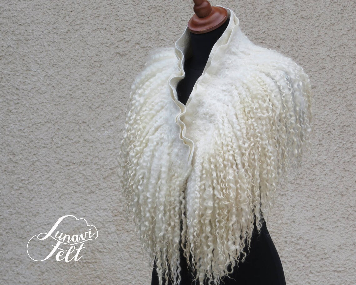 Wet Felting Tutorial- Felted Locks Collar- Neck Warmer- How to Felt ...